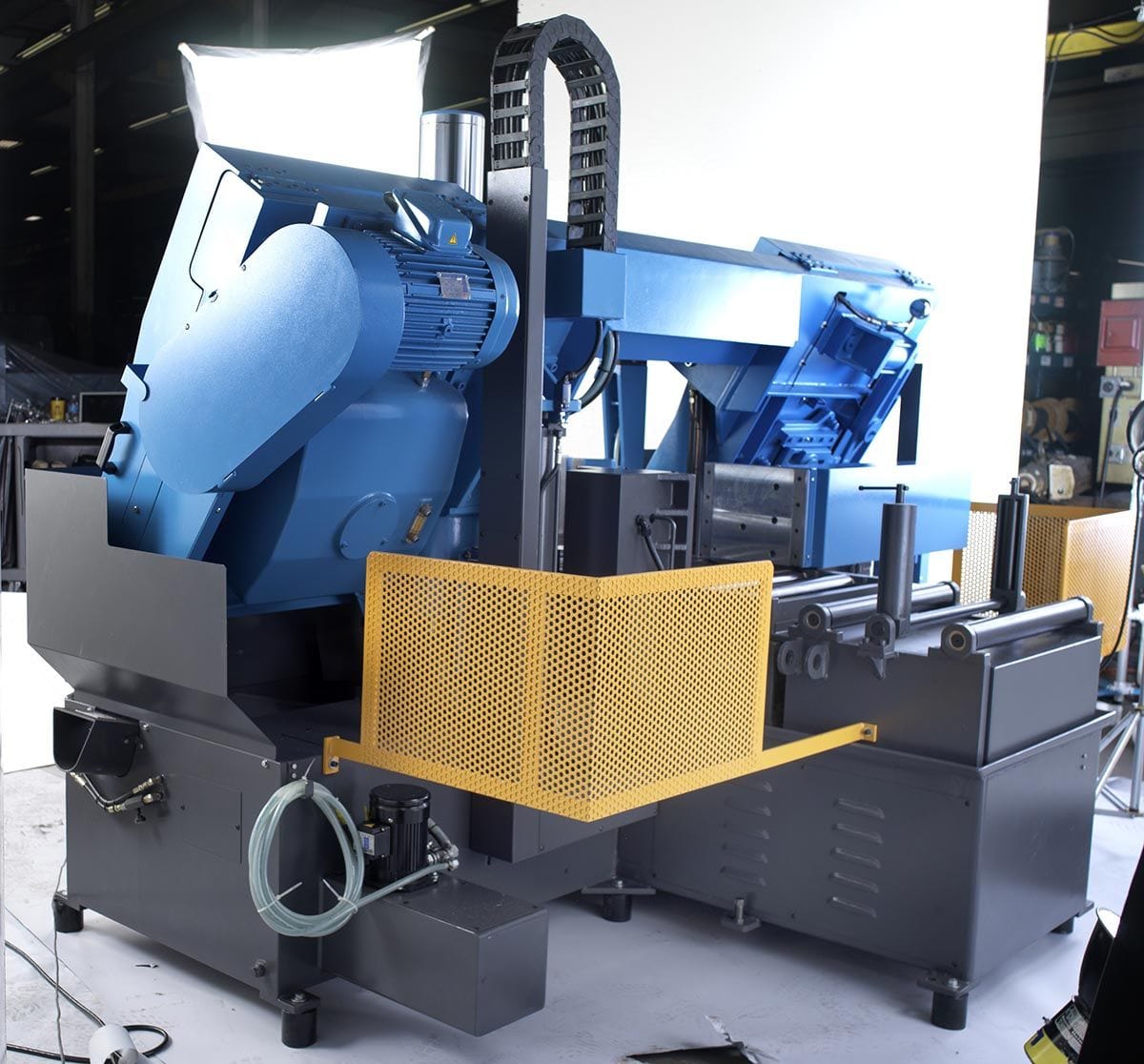 DoALL Production Band Saw DC-560NC