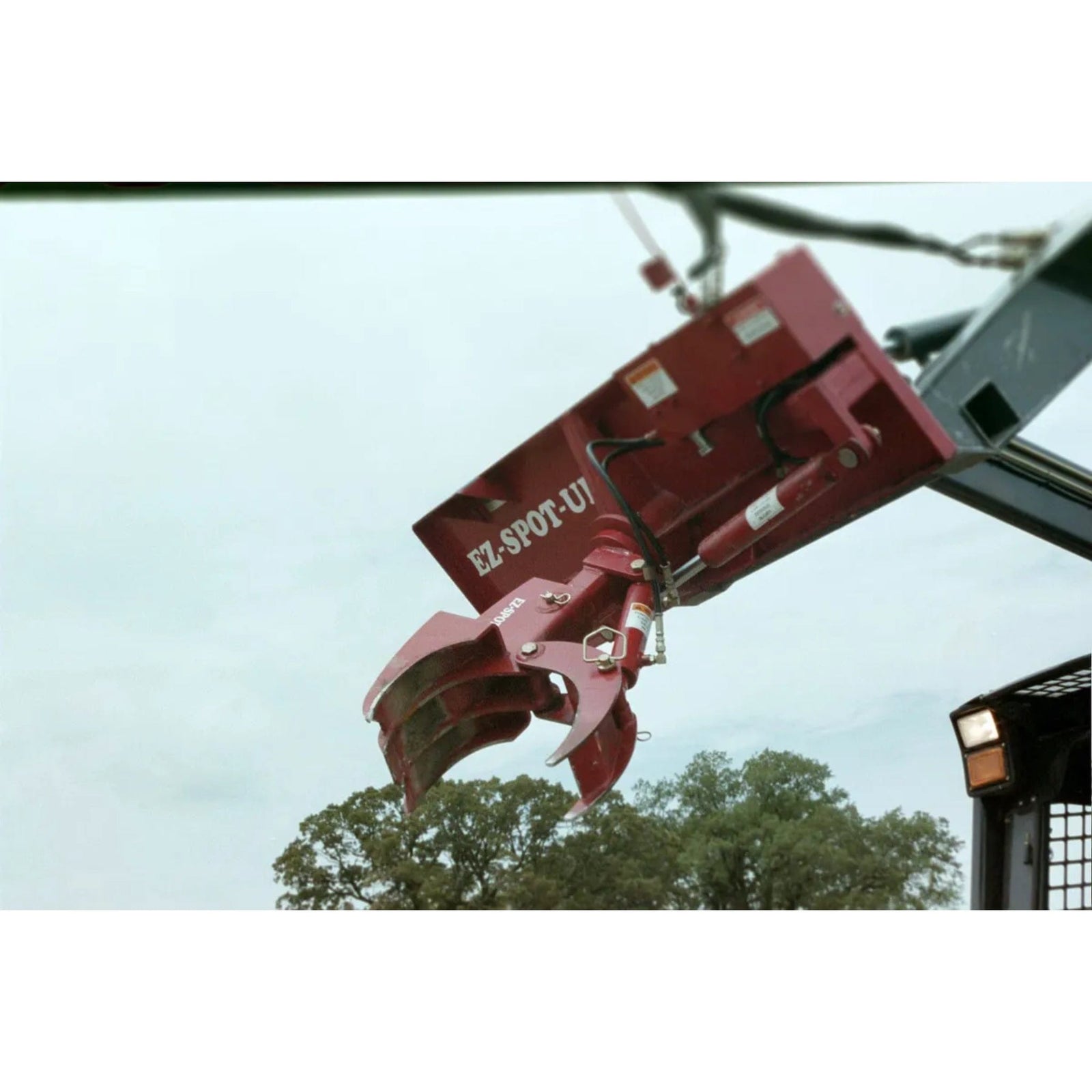 UR Skid Steer Rock and Pole Claw Grapple Attachment